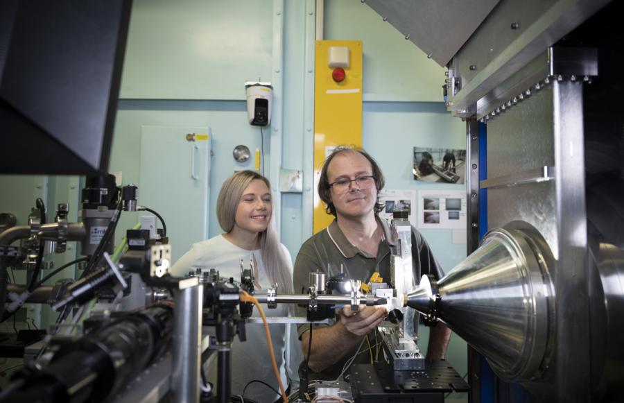 ANSTO and the University of Singapore sign Australian Synchrotron Agreement | ANSTO